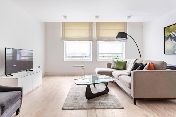 Central London - 2 Beds - Sleeps 4 - Lift - Barnes