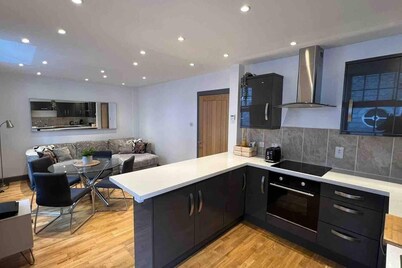 Modern City Center 2 Bedroom Apartment