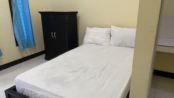 Quarto Duplo Standard | Wi-fi grátis, roupa de cama fornecida