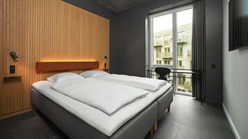 Secretária, secretária adequada para computadores portáteis