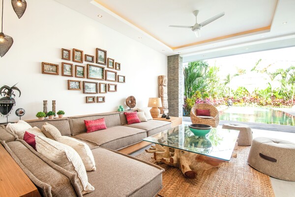 Chic 2br Villas, Brawah Hub, 300m To Coastal Bliss - Bali