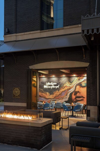 Hotel Nickel Plate Fishers, Tapestry Collection By Hilton