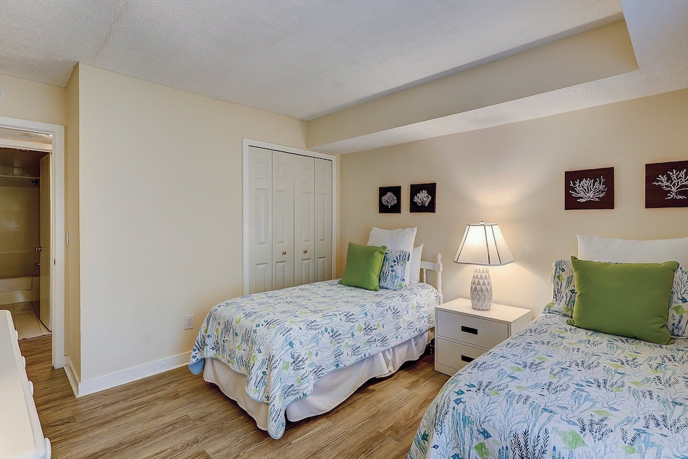 Sea Pines | Bluff Villas 1689 | 2 Min Walk To Beach | 2 Free Bikes - ブラフトン, SC