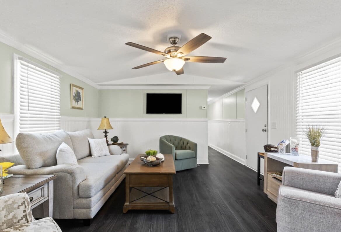 6 Miles To Surf City Beach! Everything You Need  Quiet Work, Military, Vac Stay - Surf City, NC