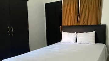 Quarto Duplo Standard | Wi-fi grátis, roupa de cama fornecida