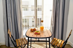 Quarto casal | Wi-Fi de cortesia, roupa de cama