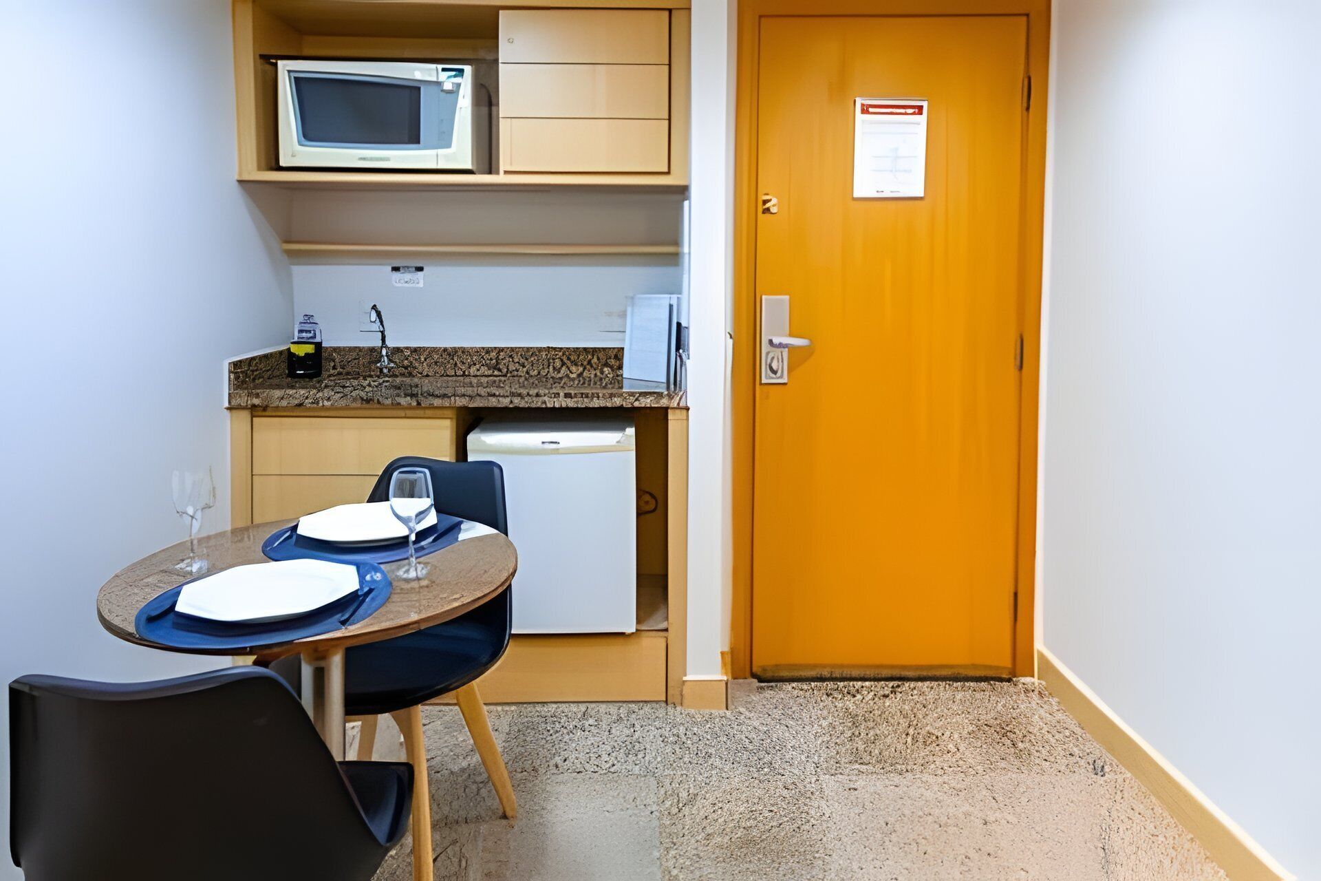Apartamento | Cozinha privada | Utensílios de cozinha 