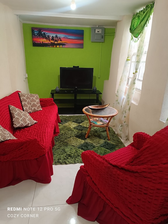 Cozy Comfortable One Bedroom Apartment With All The Comforts Of Home. - Bridgetown