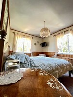 Quarto quádruplo família | Wi-Fi de cortesia, roupa de cama