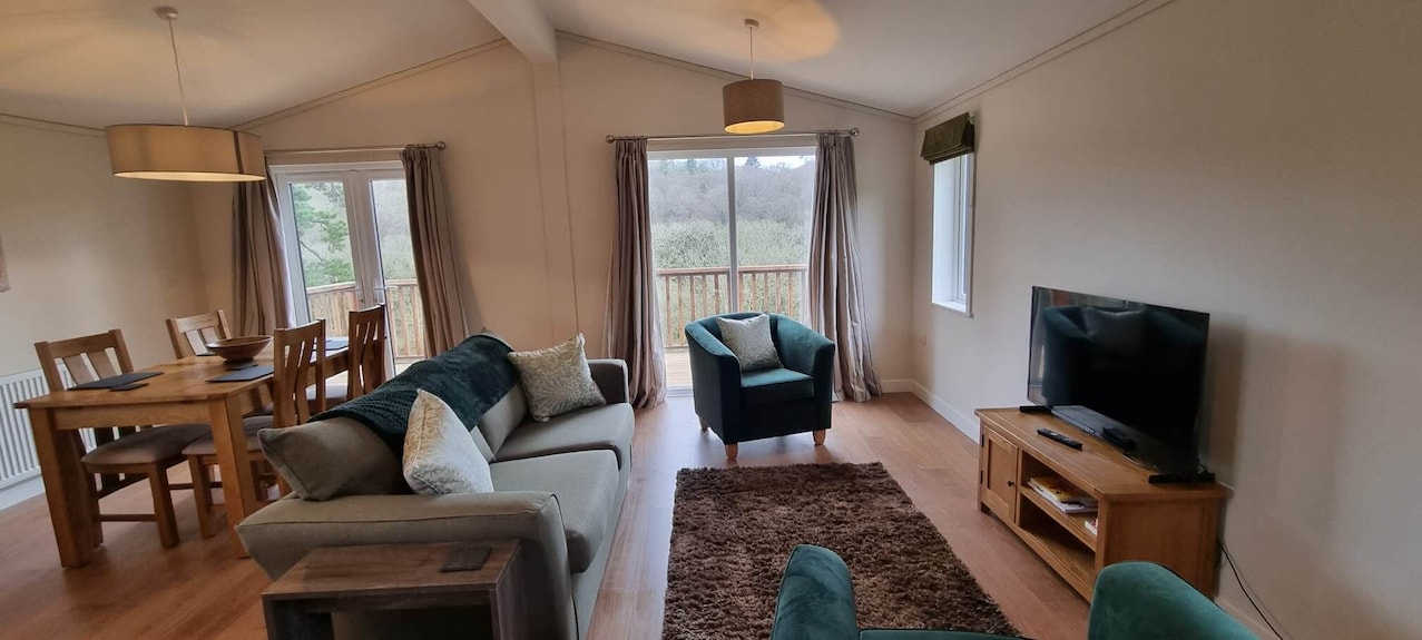 Two Bedroom Lodge - Meadow - With Balcony - Looe