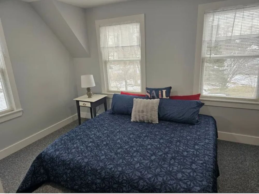 Historic Seaward Cottage Located Mins Of Dock Square - Kennebunk, ME
