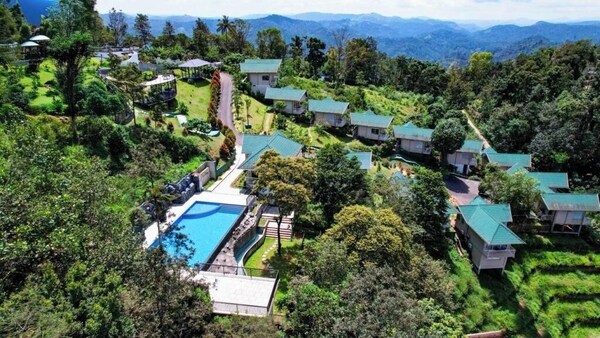 Aveda Munnar Mountains And Mist - Idukki