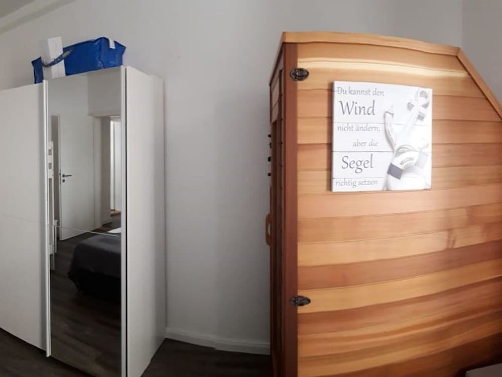 Krabbennest Ferienwohnung Mit Whirlpool Und Infrarotsauna - Krabbennest Ferienwohnung Ruhig Und - Rostock