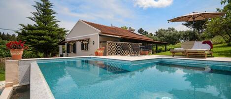 Villa, fumadores | 2 quartos