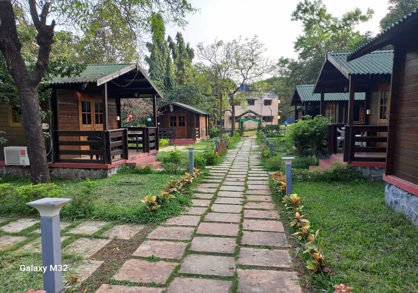 Casa de Campo Familiar | 1 quarto, secretária