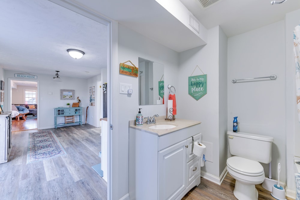 可爱的小屋:带火坑,步行可至殖民地海滩 - 科洛尼爾比奇