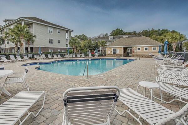 Resort Condo W/ Pool Access Near Barefoot Landing! - South Carolina
