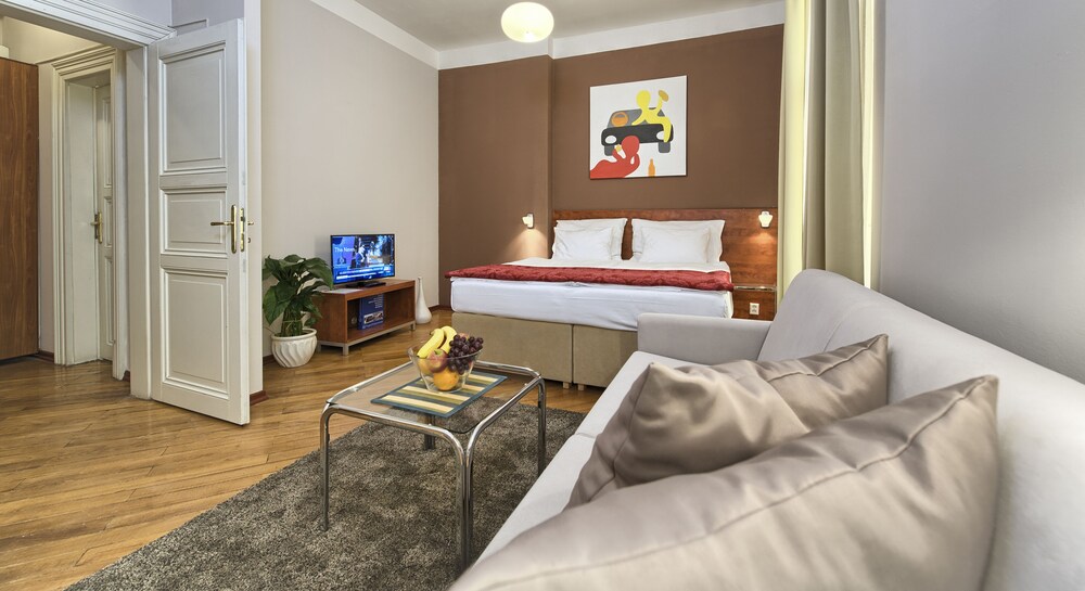MAS 202 - Historical Charm and Modern Comfort Studio Apartments on ...