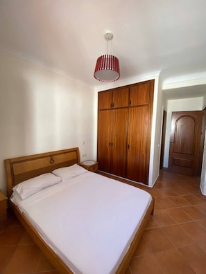 Apartamento, 2 quartos, varanda, vista para o jardim | 2 quartos 