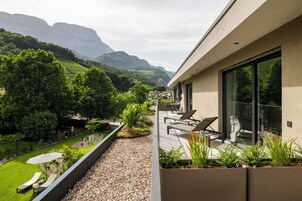 Loft panorâmico, vista para o jardim | 1 quarto, cofres nos quartos, quartos à prova de som, Wi-Fi de cortesia