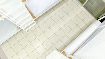 Wi-Fi de cortesia, roupa de cama