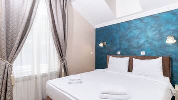 Minibar, Wi-fi grátis, roupa de cama fornecida