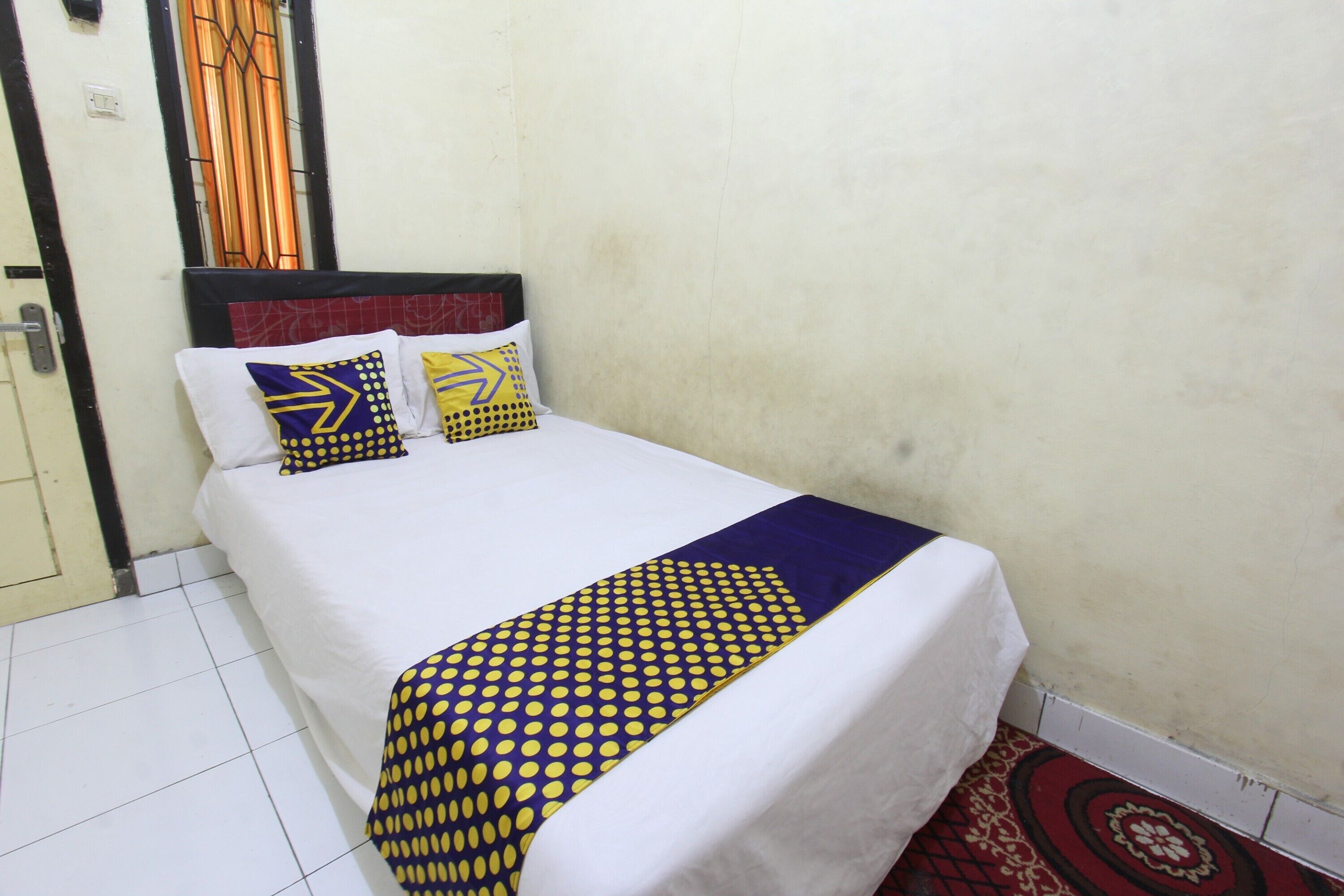 Quarto Duplo Standard | Secretária, Wi-fi grátis, roupa de cama fornecida 