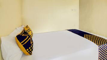 Quarto casal standard | Wi-Fi de cortesia, roupa de cama