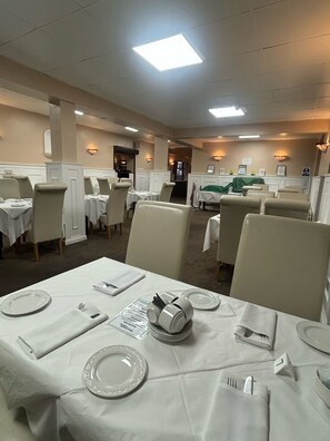 Pequeno-almoço inglês diário incluído