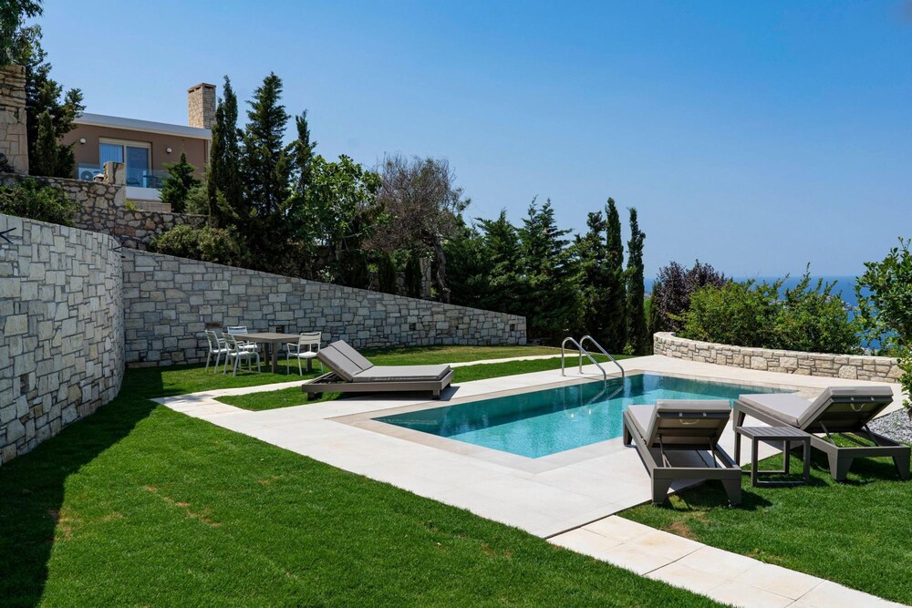 Infinite Blue Apartments - Greece