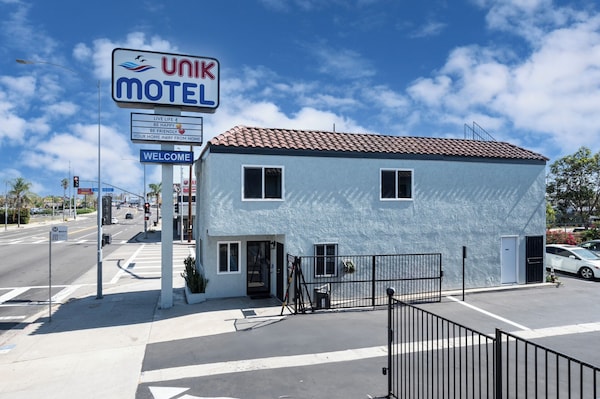 Unik Motel - Redondo Beach, CA