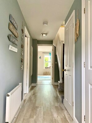 Stunning, stylish, peaceful house near Station Reviews, Deals & Photos ...