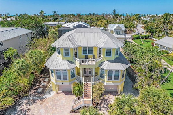 Walk To Beach, Pool+hot Tub, Game Room Captiva 5bdr Coco Mango By Avantstay - Captiva, FL