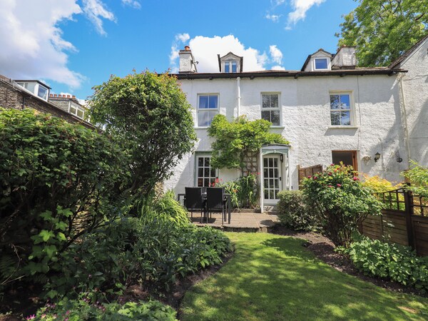 Brook Cottage - Bowness-on-Windermere