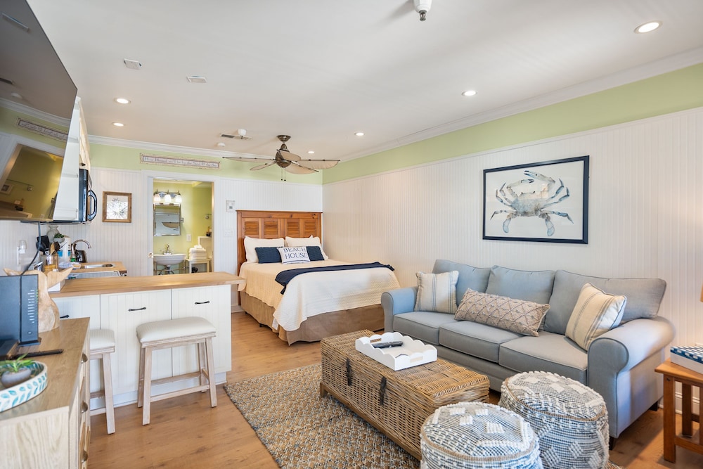 New To Vrbo! Welcome To Fripp Island And This Newly Renovated Sunsuite! Resort Access Included! - Fripp Island, SC