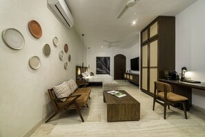 Suite Júnior | Cofre no quarto, secretária, ferro/tábua de engomar, Wi-fi grátis 