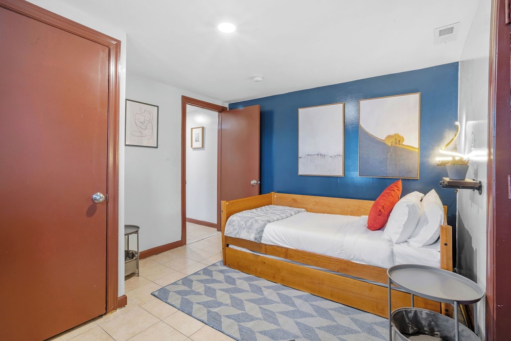 1 Block To Ac Beach - 8br/5ba Historic & Modern - New Jersey