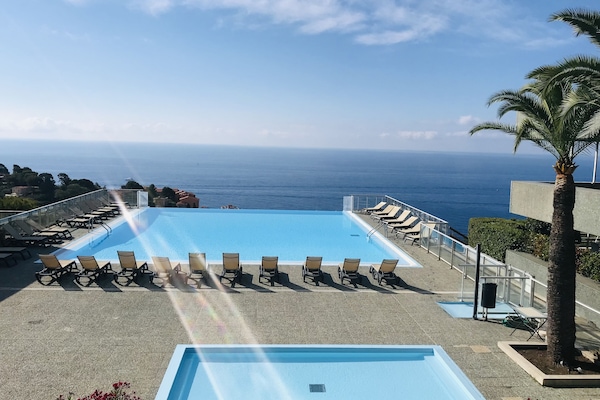 Piscina externa sazonal