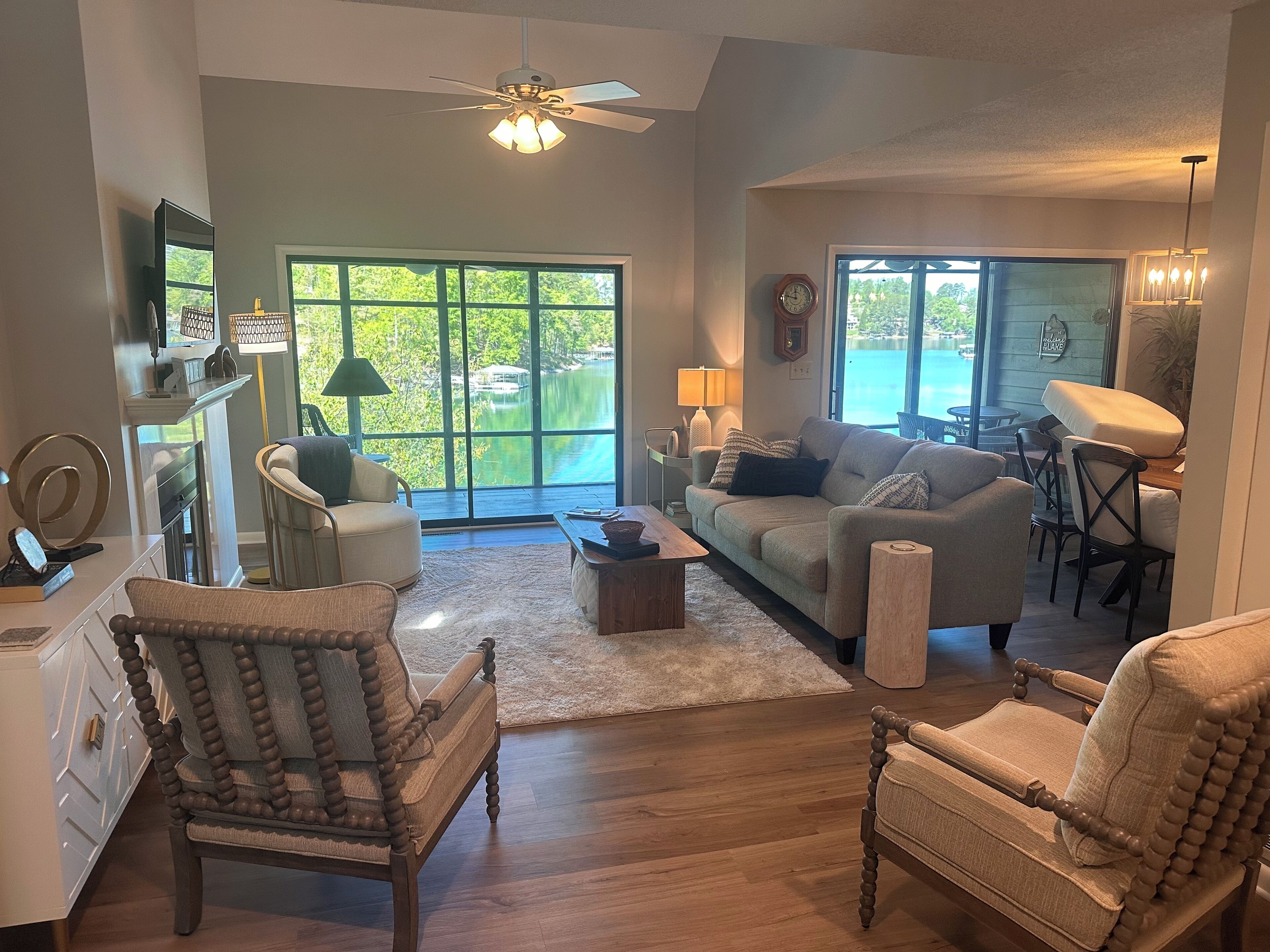 Lake Keowee Waterfront Town Home - 3 Bdrm, 3.5 Bath 7 Miles From Clemson Stadium - Seneca, SC