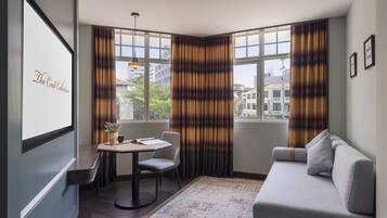 Premier Executive Suite | 1 quarto, roupa de alta qualidade, cofre no quarto