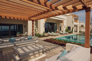 Four-Bedroom Pool Residence, Ocean View | Terraço/pátio