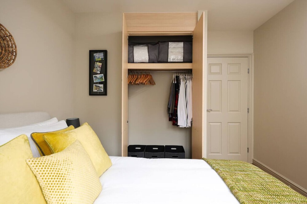 Stylish Flat With Sofa Bed In Malmesbury! - Malmesbury