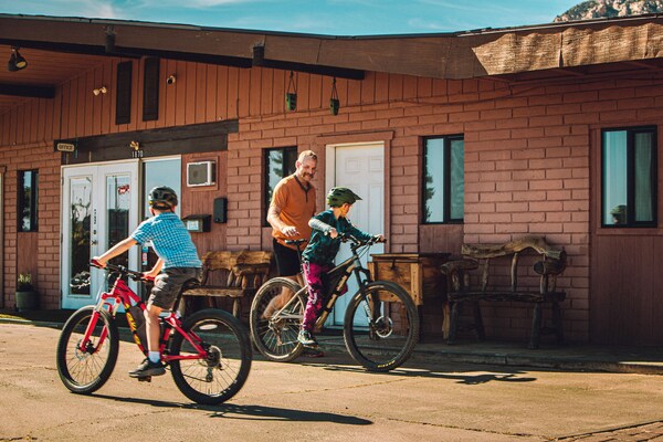 Sugar Loaf Lodge - Oak Creek Canyon, AZ