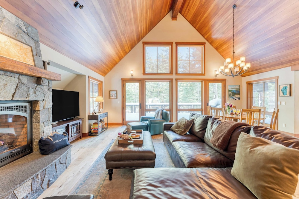 Ward Creek By Avantstay 5 Min Walk To Lake, Deck - Lake Tahoe