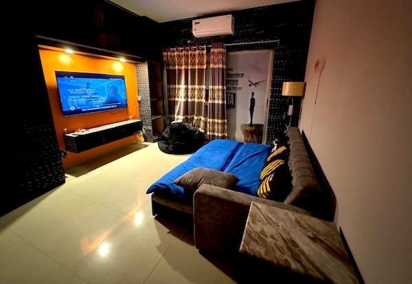 Hostel By Zoo Family - Dhaka