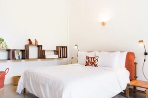 Apartamento com design assinado | Cofres nos quartos, espaço de trabalho para notebook, Wi-Fi de cortesia