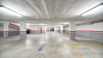 Estacionamento sem assistência (pago) (EUR 12 por noite)