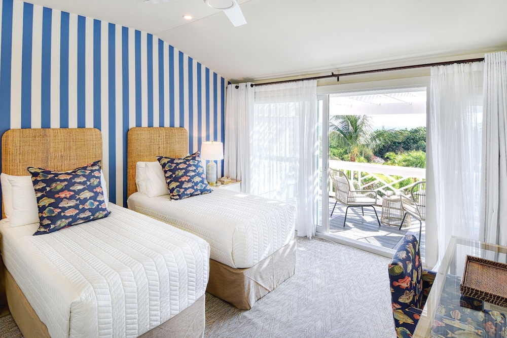 2BR 2BA Fully Equipped Apartment w/ocean view, #4 - Governor's Harbour ...