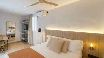 Quarto casal standard | 1 quarto, roupas de cama premium, cofres nos quartos