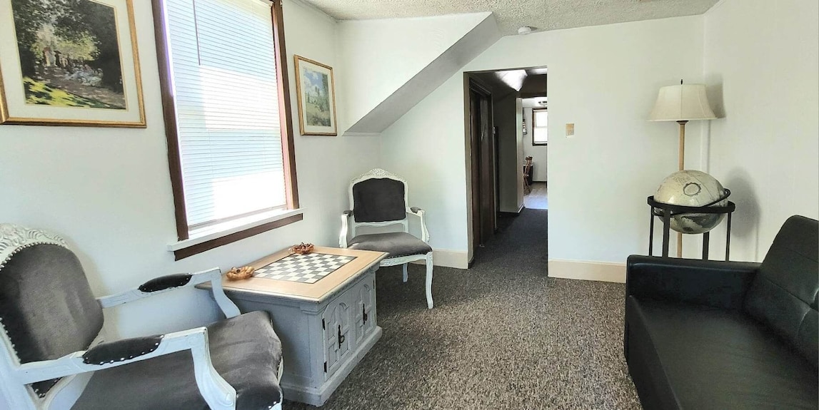 Cozy One Bedroom Cottage On The Edge Of Town. Close To Trails And Lakes. - ペンシルベニア州